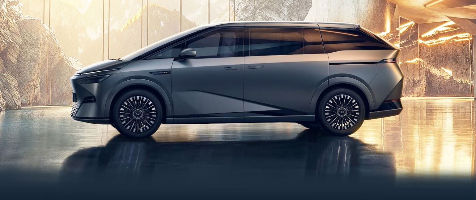 XPENG X9 | Bilia